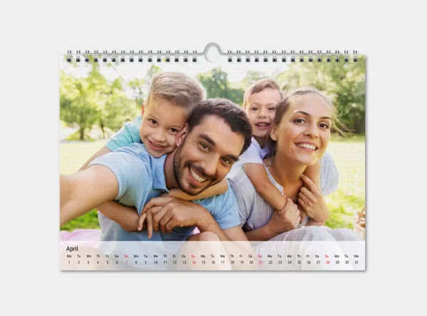 Photo Calendar A4 Landscape | Professional Wall Calendars | myphotobook